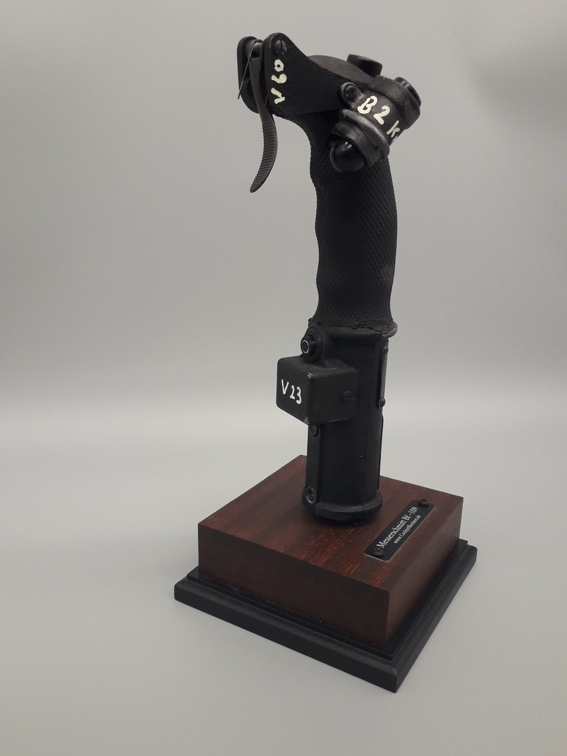 KG 13- Control Stick for Pilots of the Luftwaffe – Cockpitrockers